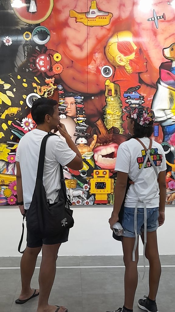 Dunia Tempelan Angki Purbandono dan Fotografi yang Agak Laen – senirupa.id